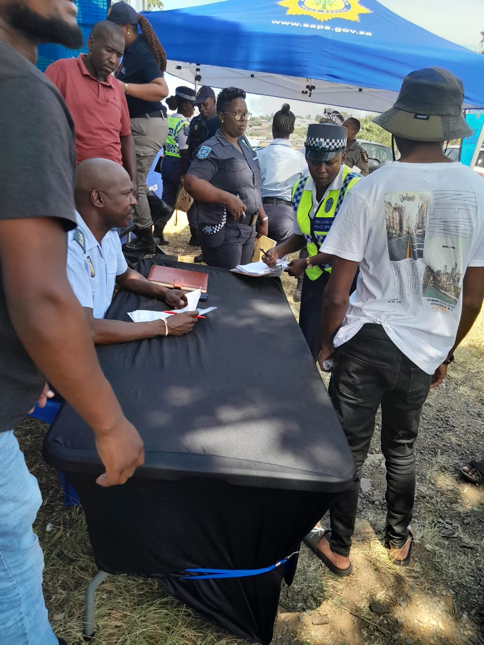 AVALE UMGWAQO AMAPHOYISA EBOPHA IZIMOTO EZINGENAMVUMEE YOKUBA EMGWAQENI ...
